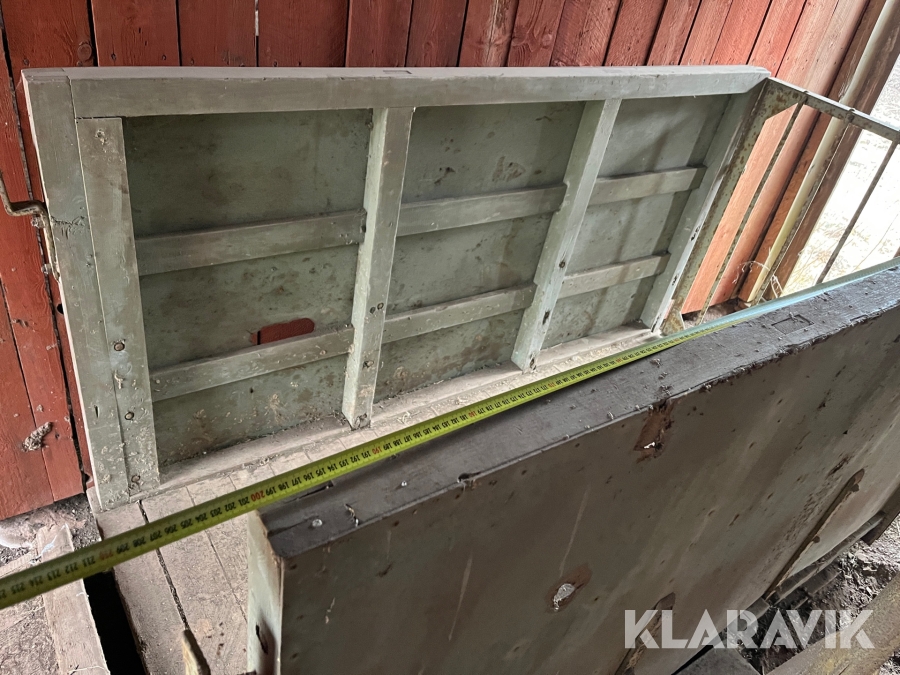 Djurvåg för ungdjur, Falköping, Klaravik auktioner