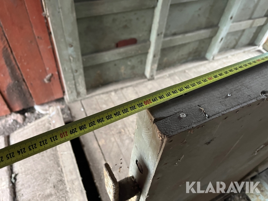 Djurvåg för ungdjur, Falköping, Klaravik auktioner