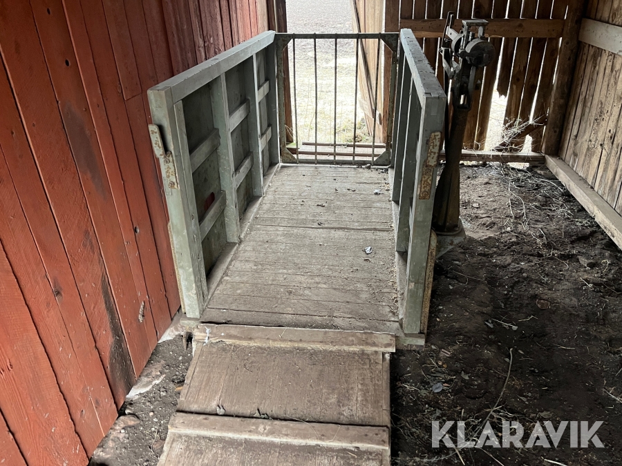 Djurvåg för ungdjur, Falköping, Klaravik auktioner