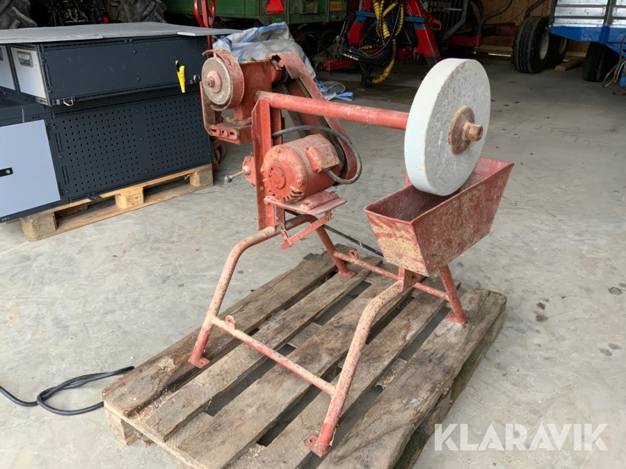 Slipsten, Skara, Klaravik auktioner