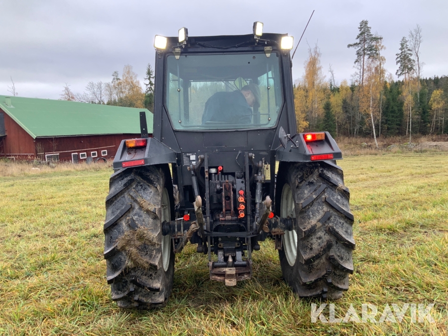 Traktor Valmet 365-4, Katrineholm, Klaravik auktioner