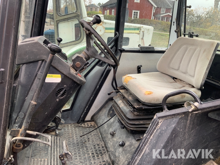 Traktor Valmet 365-4, Katrineholm, Klaravik auktioner