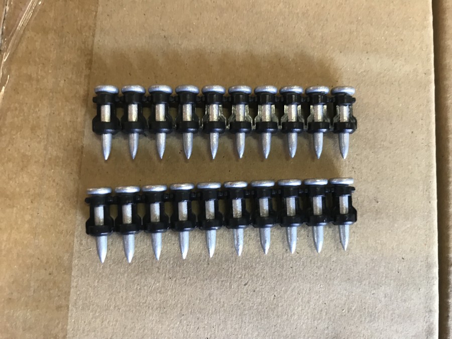 Klaravik Auktioner | Betongspikpistol + Betongspik