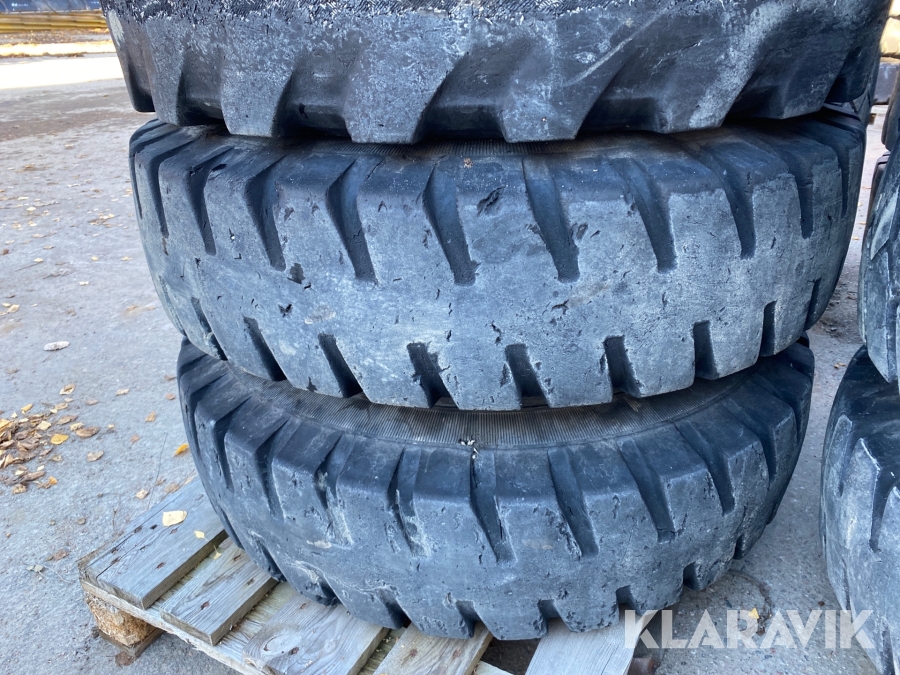 Däck & fälg Doosan, Sandviken, Klaravik auktioner