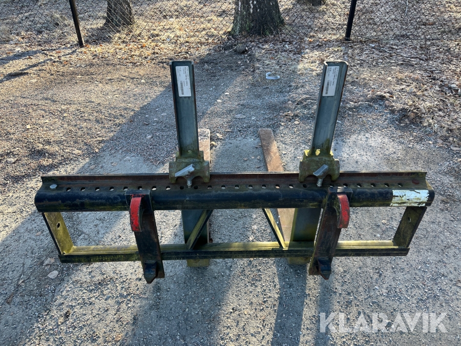 Gaffelställ till Wille Ålö, Västerås, Klaravik auktioner