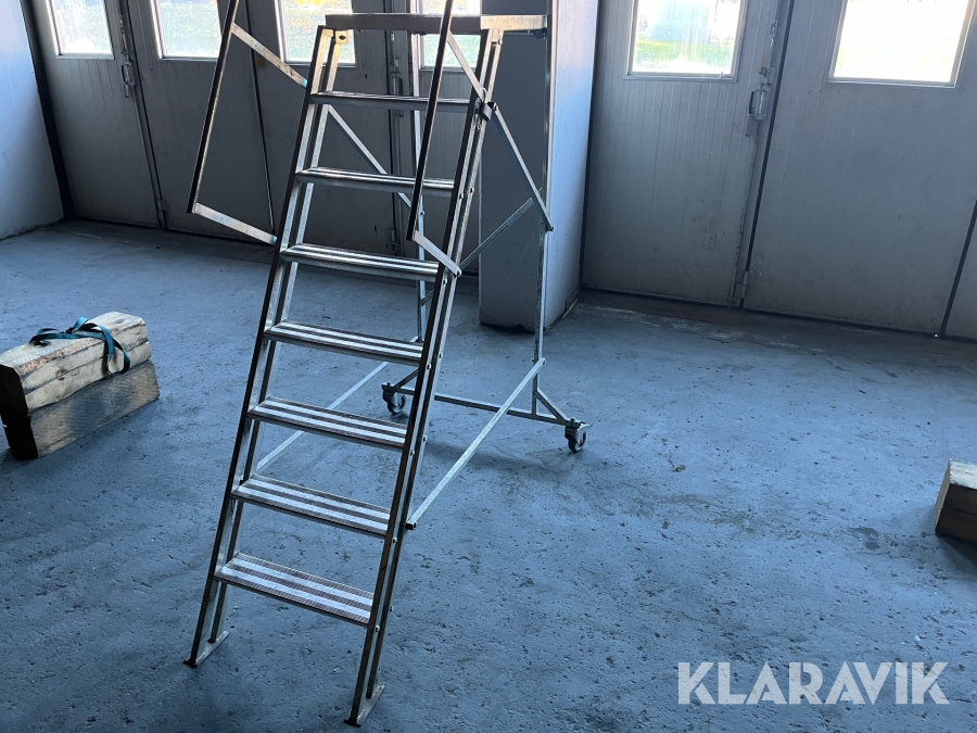 Palldragare, Plattformsstege, Strängnäs, Klaravik auktioner