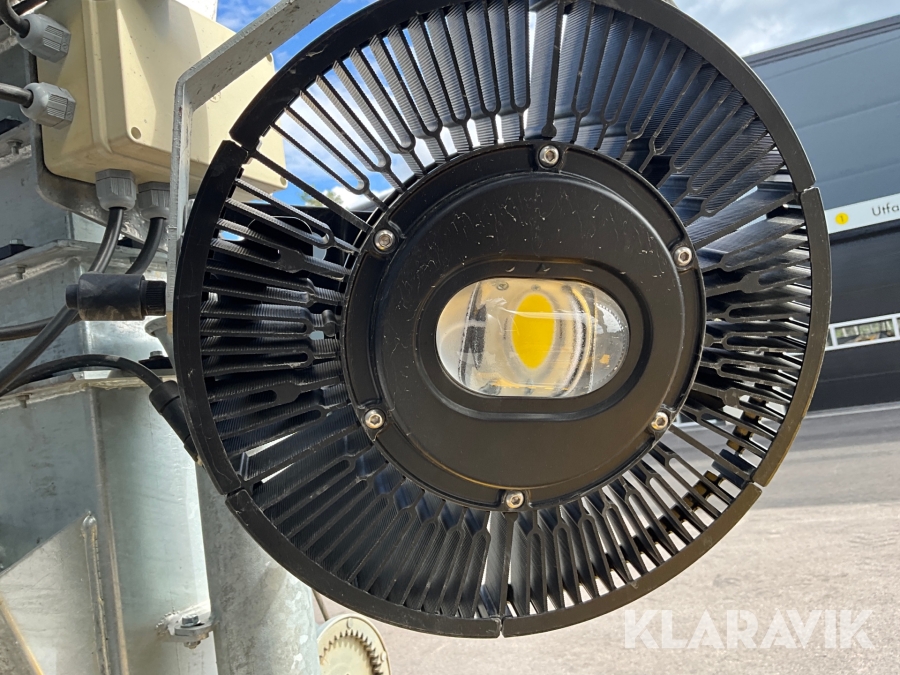 Belysningsmaster 2st Atlas Copco HiLight E3+ 4x160W, Eskilst