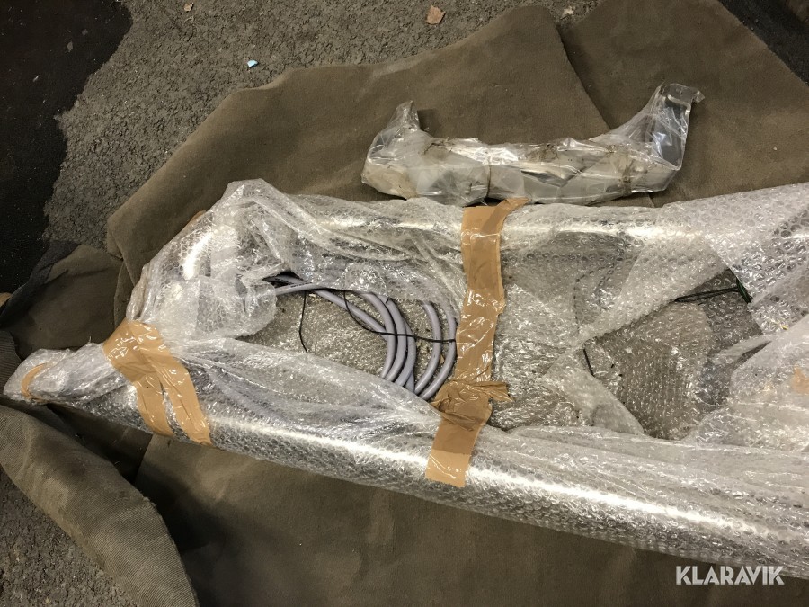 Klaravik Auktioner | Extraljus Båge Scania R serie med kablar