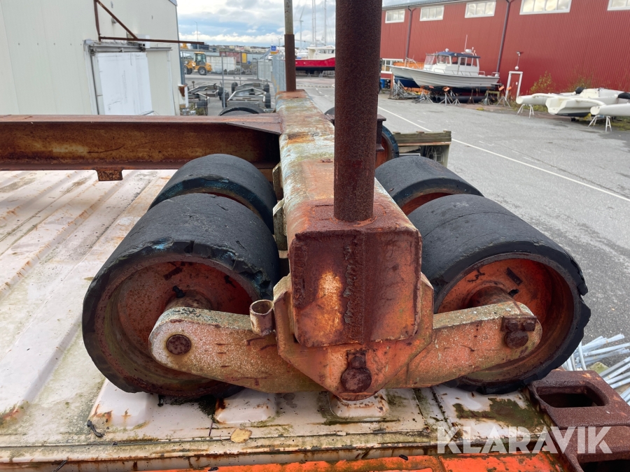 Hjul- och axelvagn för 60 ton Mafi , Öckerö, Klaravik auktio