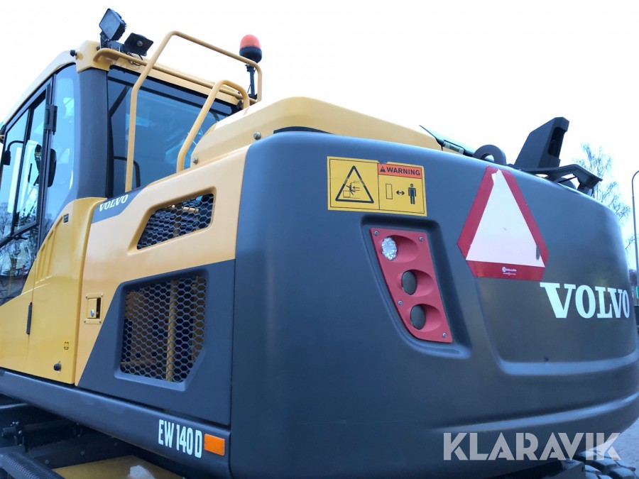 Grävmaskin Volvo 140D Tiltrotator