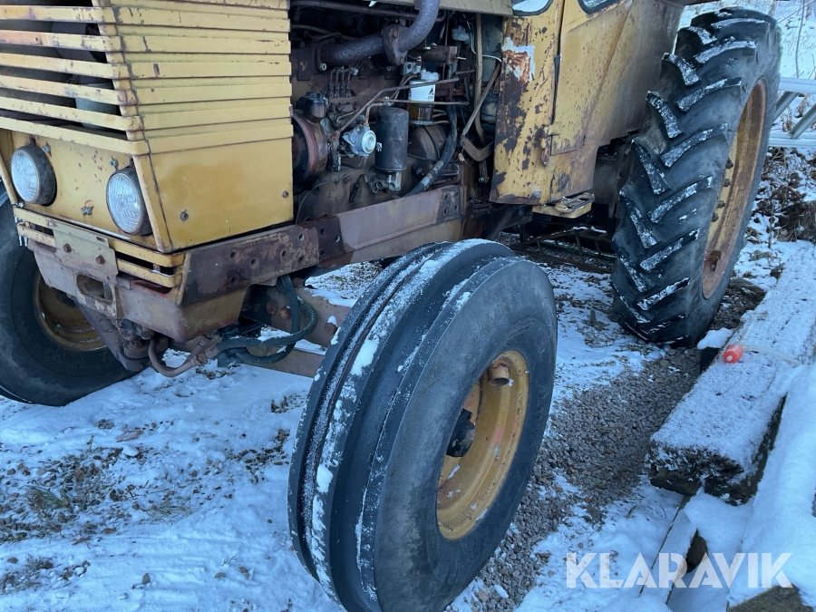 Traktor Valmet 702, Säffle, Klaravik auktioner