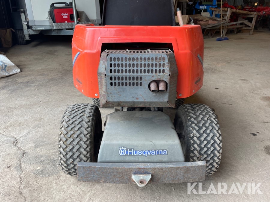 Gräsklippare Husqvarna Rider 850, Hultsfred, Klaravik auktio