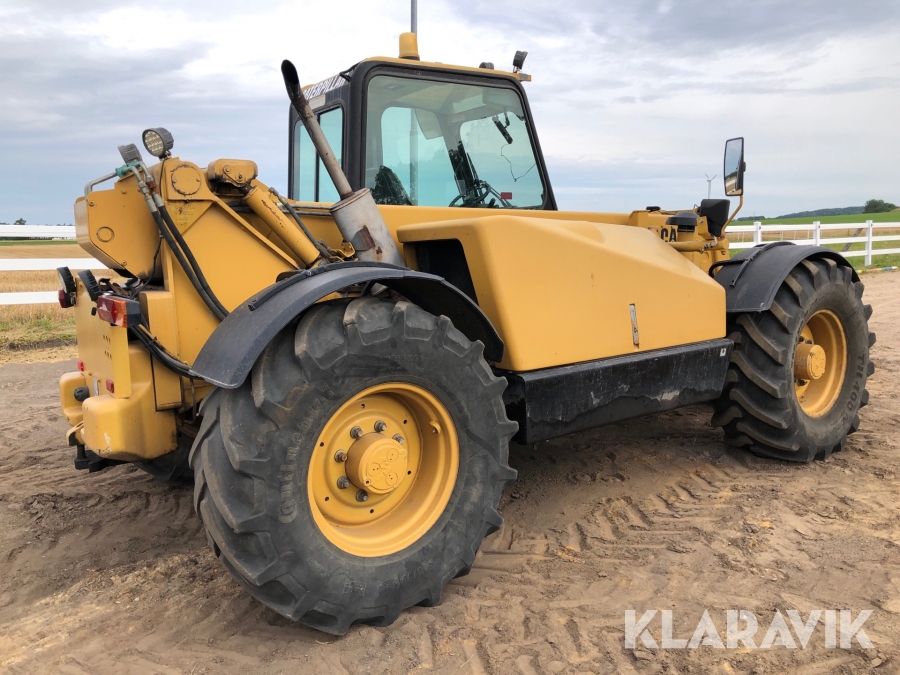 Teleskoptruck CAT TH82