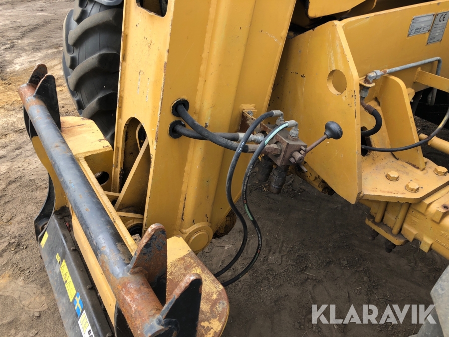 Teleskoptruck CAT TH82