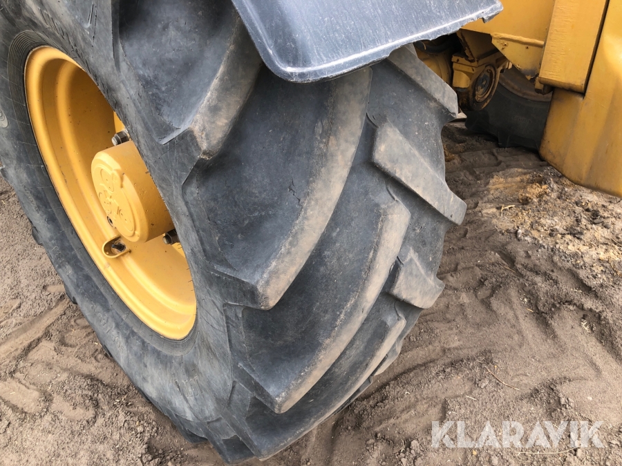 Teleskoptruck CAT TH82