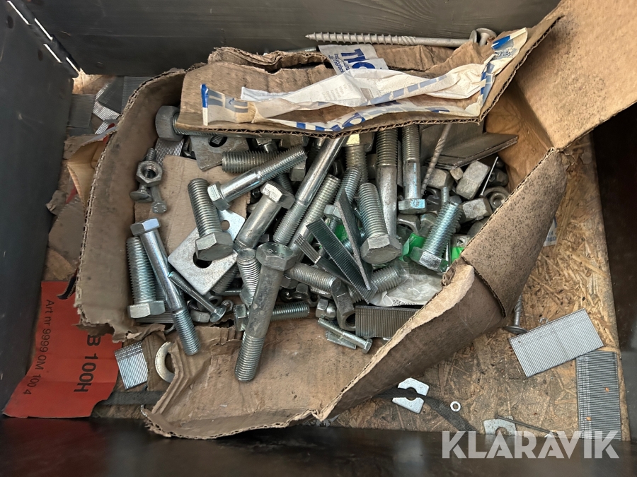 Bult, skruv, mutter, fästbeslag och ankarspik , Gällivare,