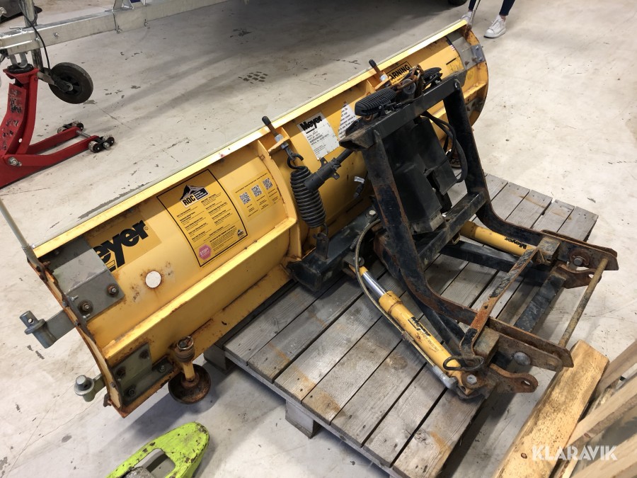 Snöplog och Sandspridare för pickup