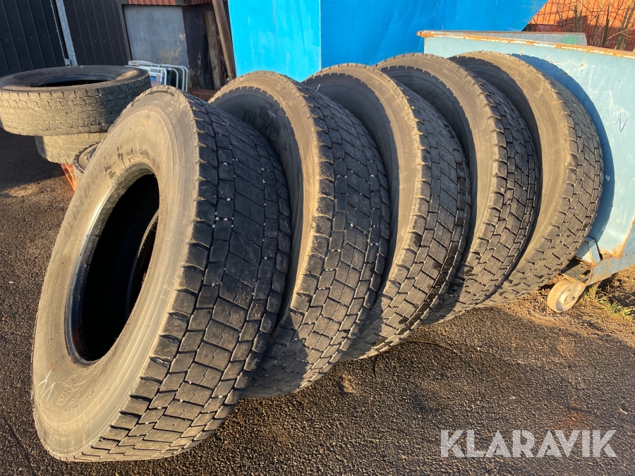 Lastbilsdäck / drivdäck Bridgestone M729, Svenljunga, Klarav