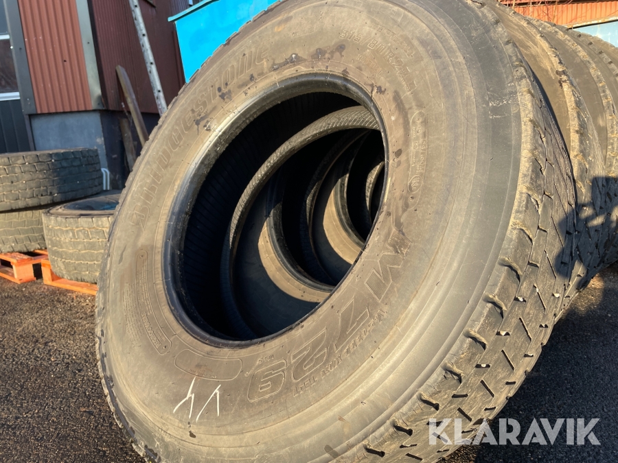 Lastbilsdäck / drivdäck Bridgestone M729, Svenljunga, Klarav