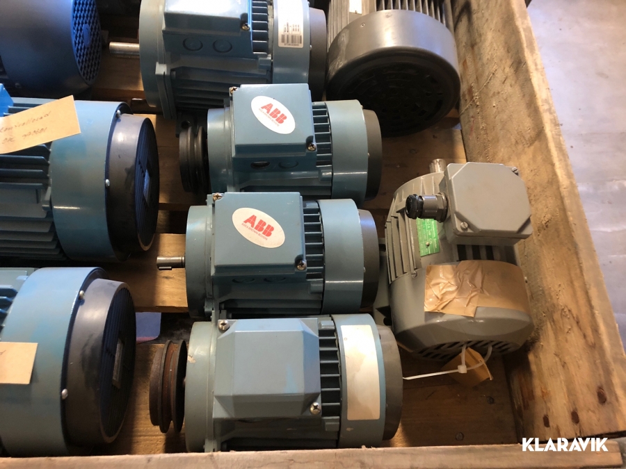 Klaravik Auktioner | Motorer 15st ABB