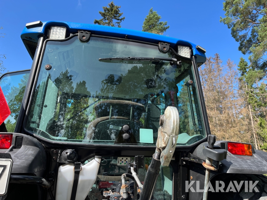 Traktor New Holland T4040, Vallentuna, Klaravik auktioner