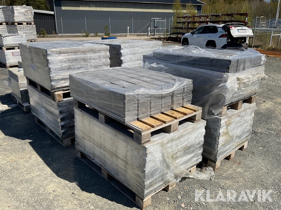 Marksten Starka Bya helsten, Tingsryd, Klaravik auktioner