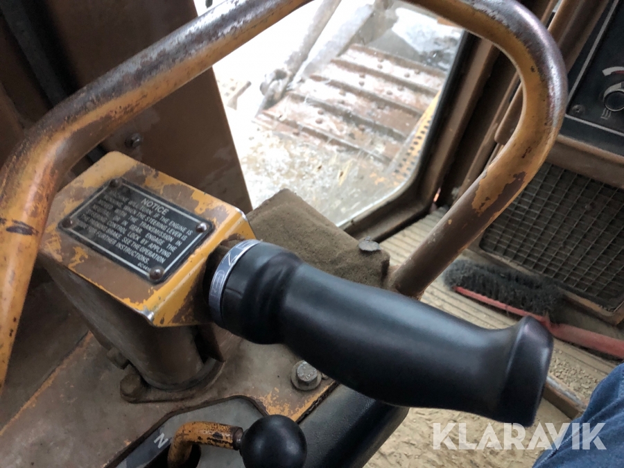 Schaktmaskin Caterpillar D7H