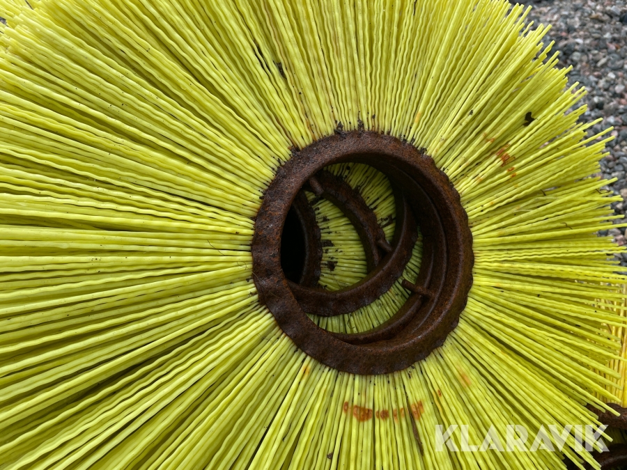 Borstar till sopmaskin, Uddevalla, Klaravik auktioner