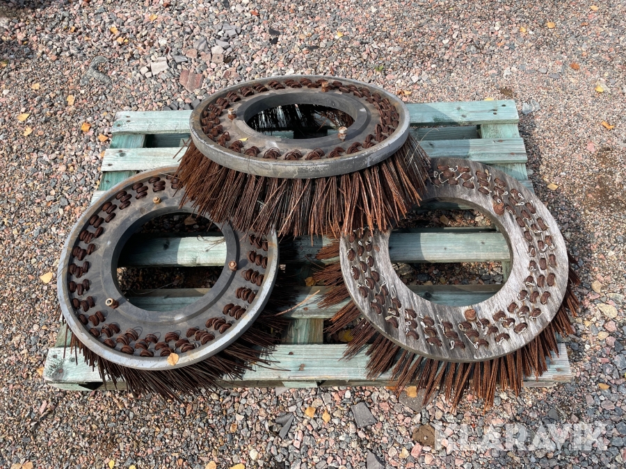 Borstar till sopmaskin, Uddevalla, Klaravik auktioner