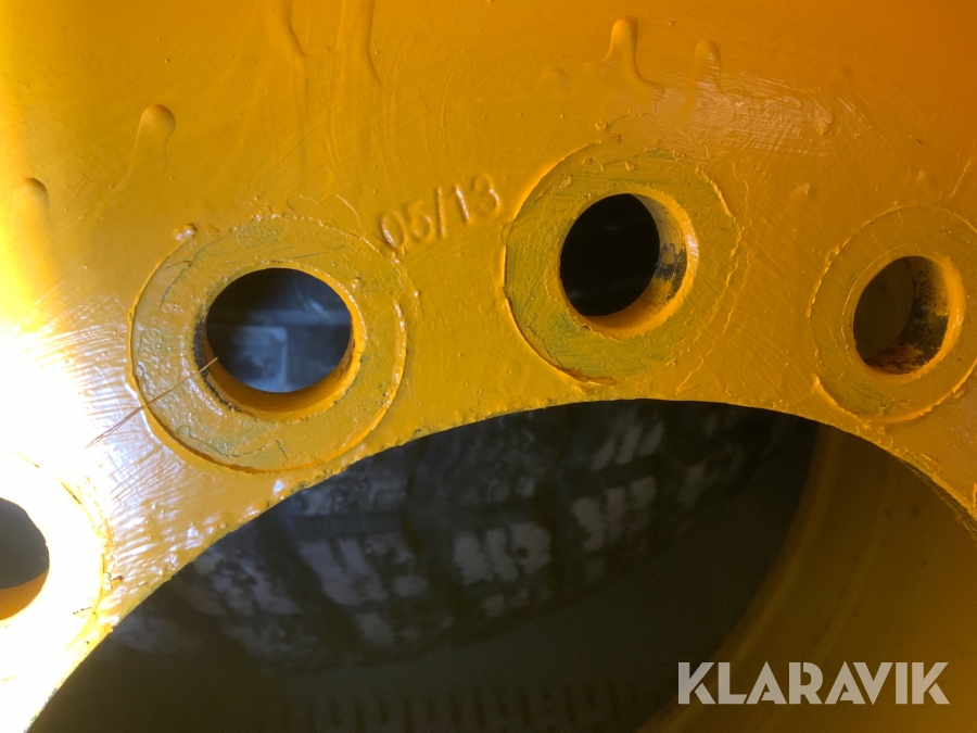 Vinterhjul till lastmaskin Volvo L90F Techking 20.5R25 mate snow