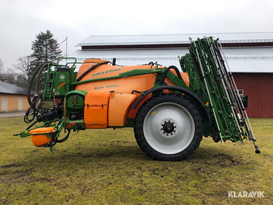 Ogrässpruta Amazone UX4200
