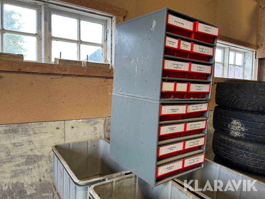 Lådor 12 st och 2 st Sortimentskåp, Trollhättan, Klaravik au