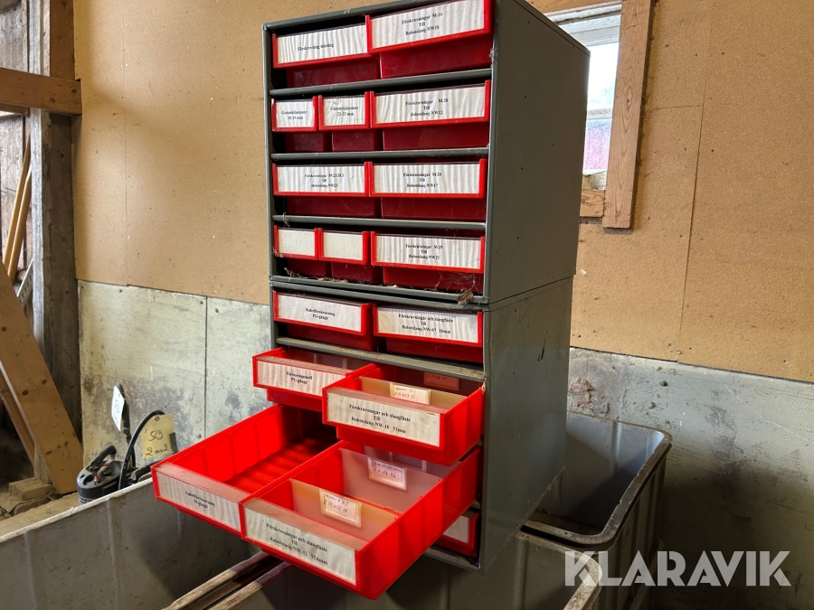 Lådor 12 st och 2 st Sortimentskåp, Trollhättan, Klaravik au