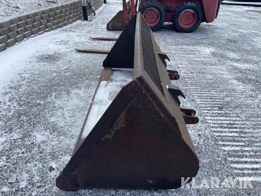 Snöskopa Gehl, Haninge, Klaravik auktioner