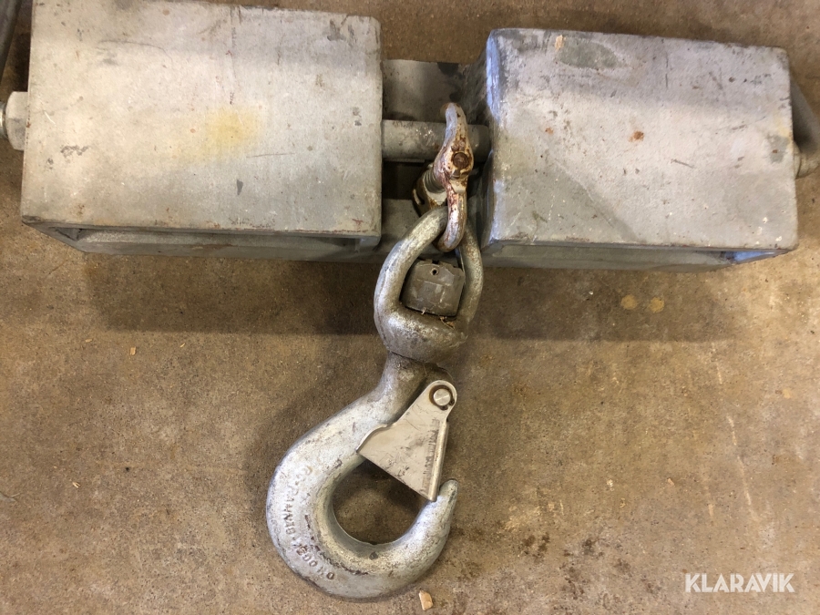 Klaravik Auktioner | Lyftanordning till gafflar