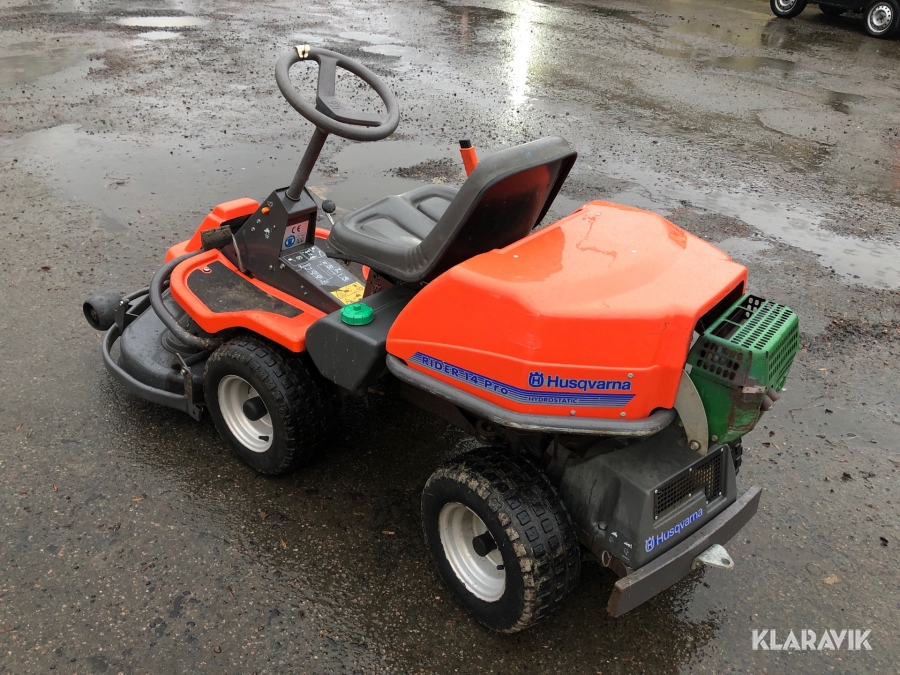 Klaravik Auktioner | Åkgräsklippare Husqvarna Rider 14 pro