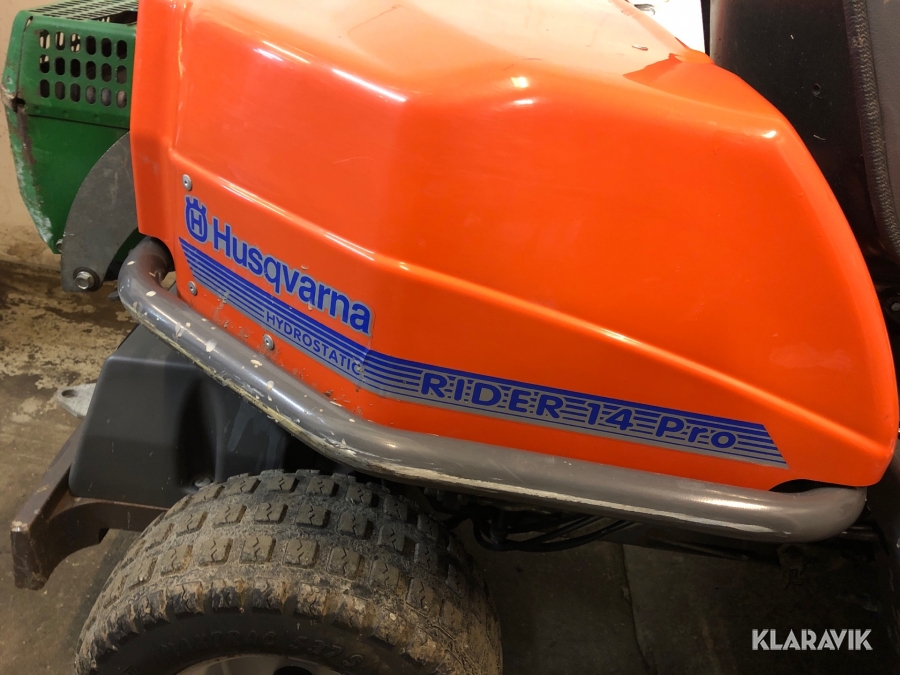 Klaravik Auktioner | Åkgräsklippare Husqvarna Rider 14 pro