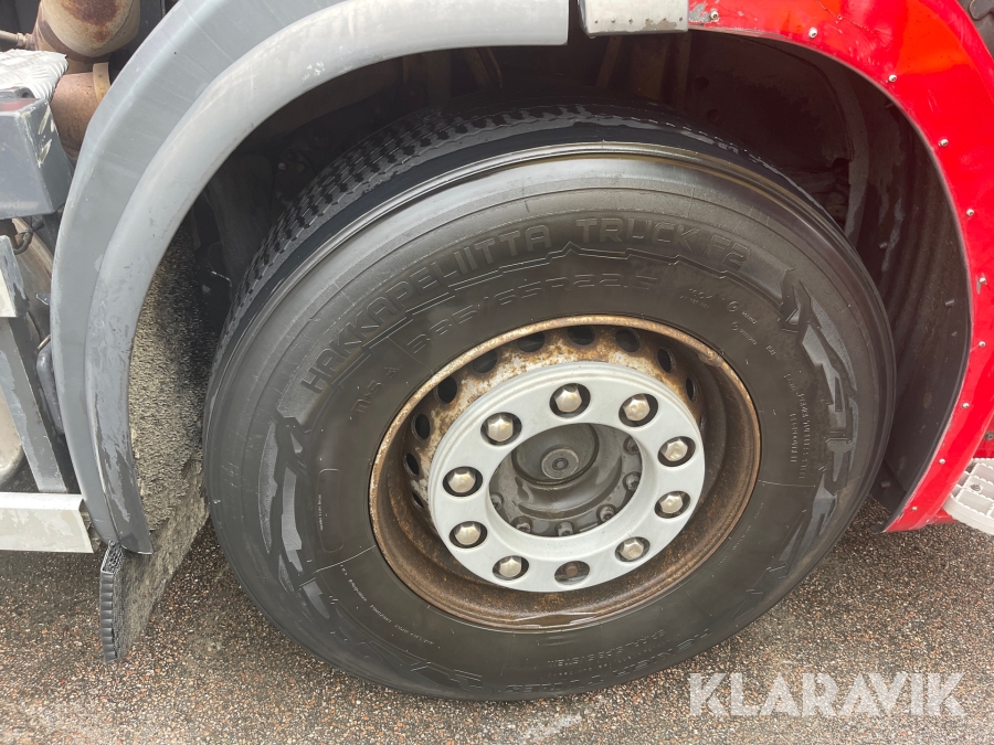 Tipp och kranbil Scania P240 LB 6x2, Göteborg, Klaravik auk