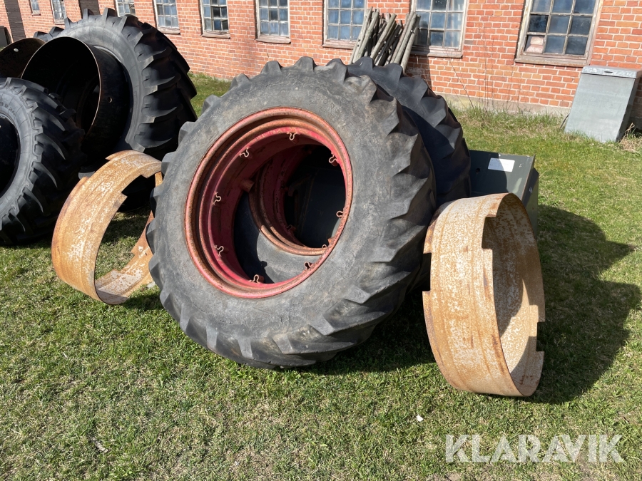 Dubbelmontage Goodyear 16,9-34, Kil, Klaravik auktioner
