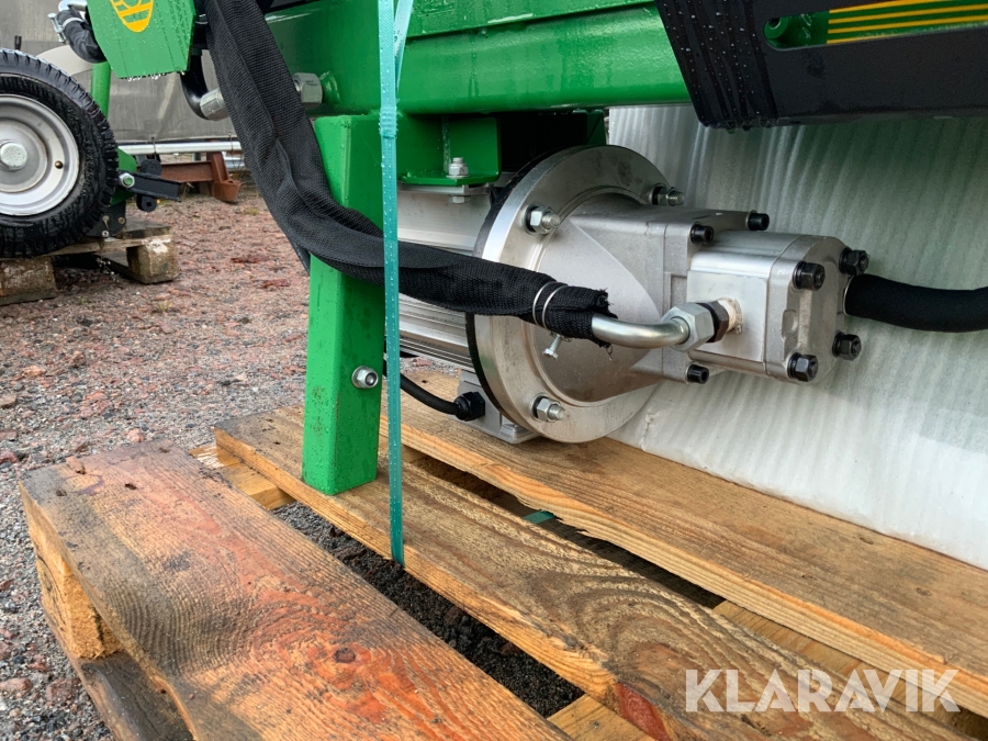 Vedklyv Kellfri HK777, Skara, Klaravik auktioner