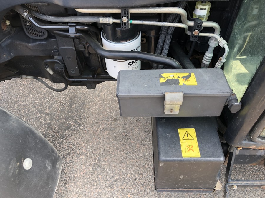 Traktor New Holland T4030F