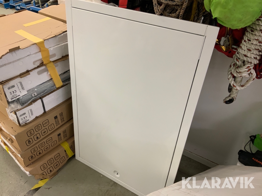 Inspektions lucka, Strängnäs, Klaravik auktioner