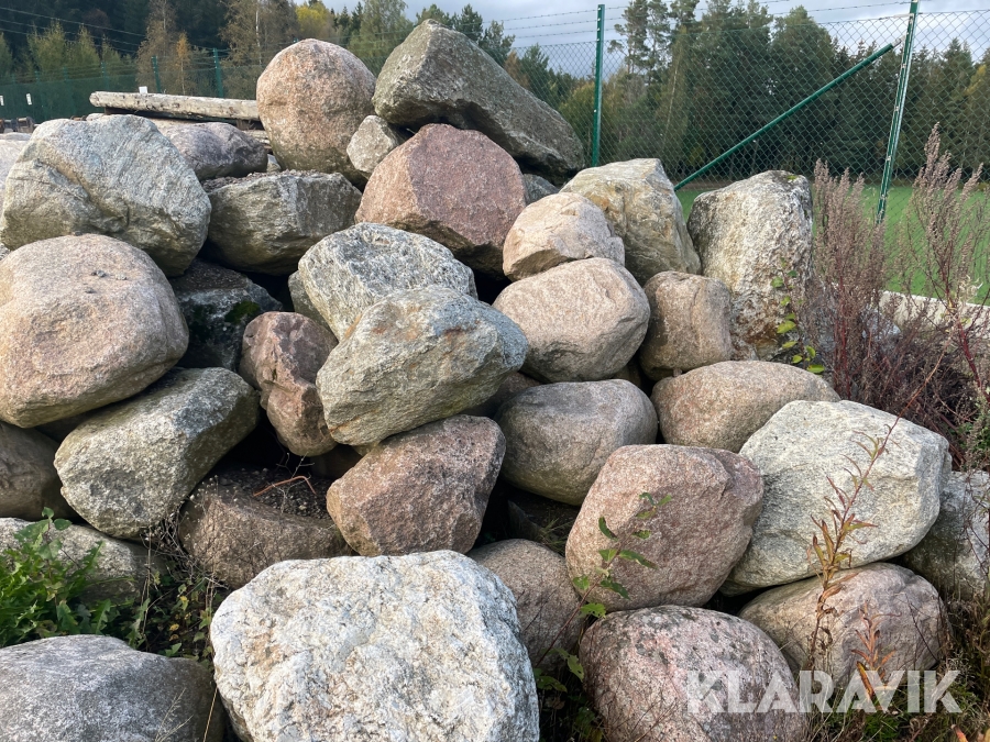 Klaravik Auktioner | Natursten Ca 80-100st