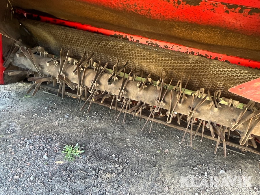 Slåtterkross Taarup 4232 LT, Gislaved, Klaravik auktioner