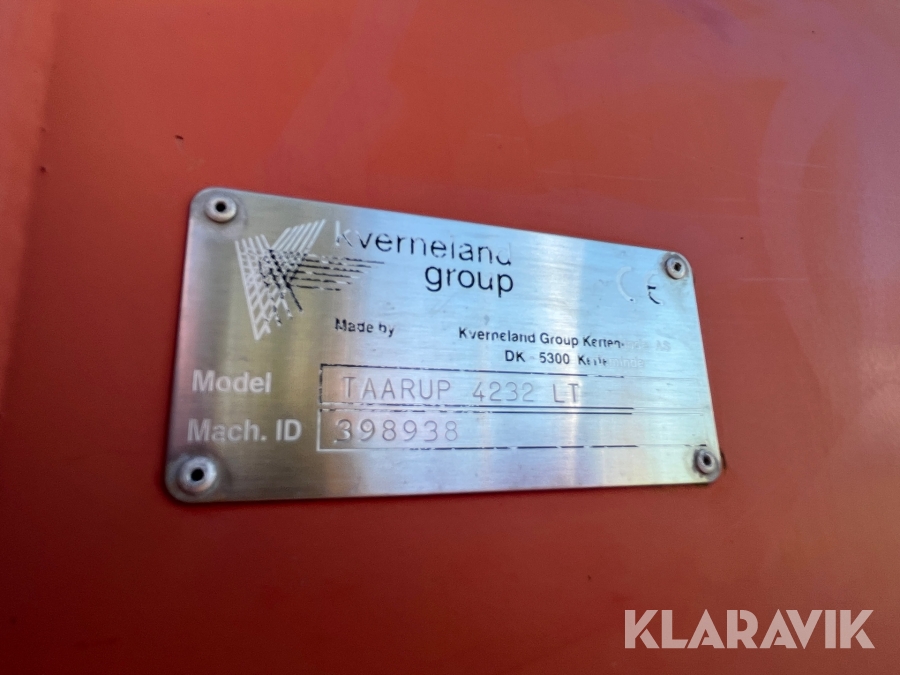 Slåtterkross Taarup 4232 LT, Gislaved, Klaravik auktioner