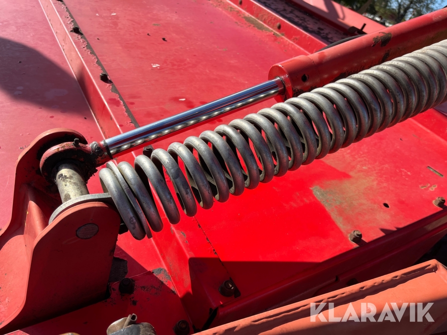 Slåtterkross Taarup 4232 LT, Gislaved, Klaravik auktioner