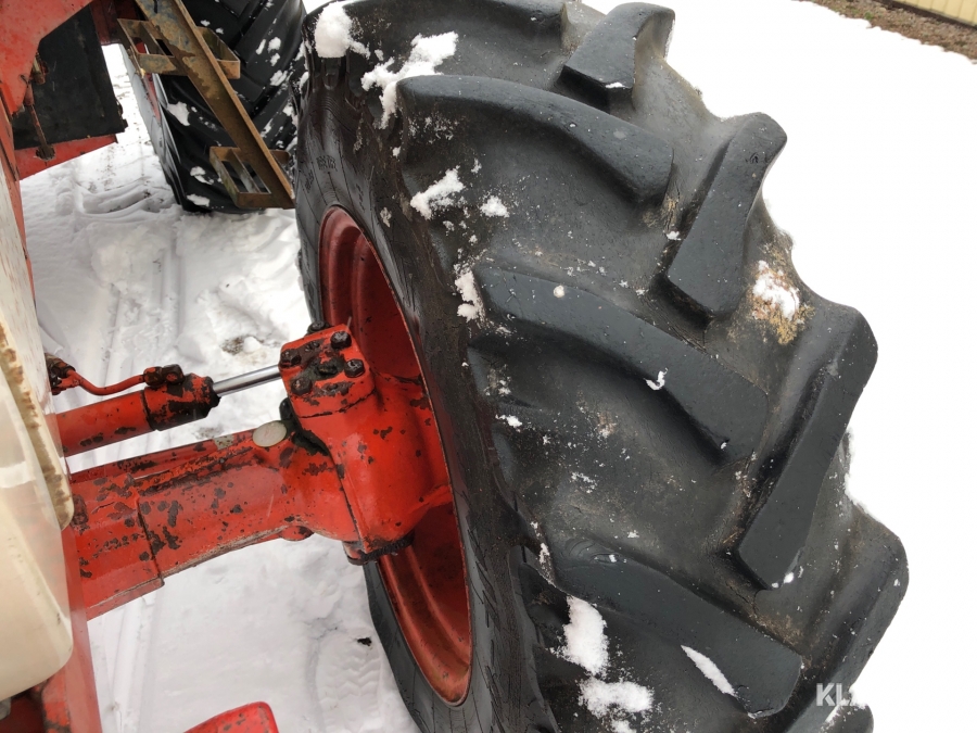 Traktor Case 1490 4-WD