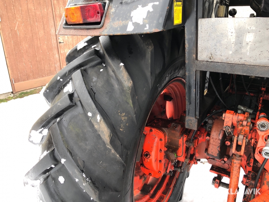 Traktor Case 1490 4-WD