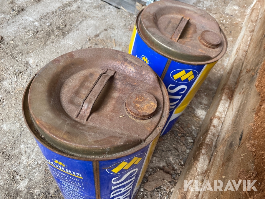 Skärolja Morris, Vara, Klaravik auktioner