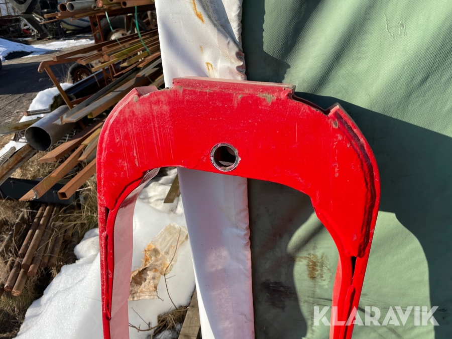 Lyftbygel till frontkolv, Årjäng, Klaravik auktioner